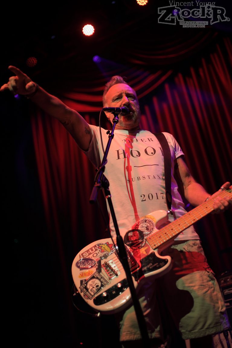 PeterHook00005 – ZRockR Magazine